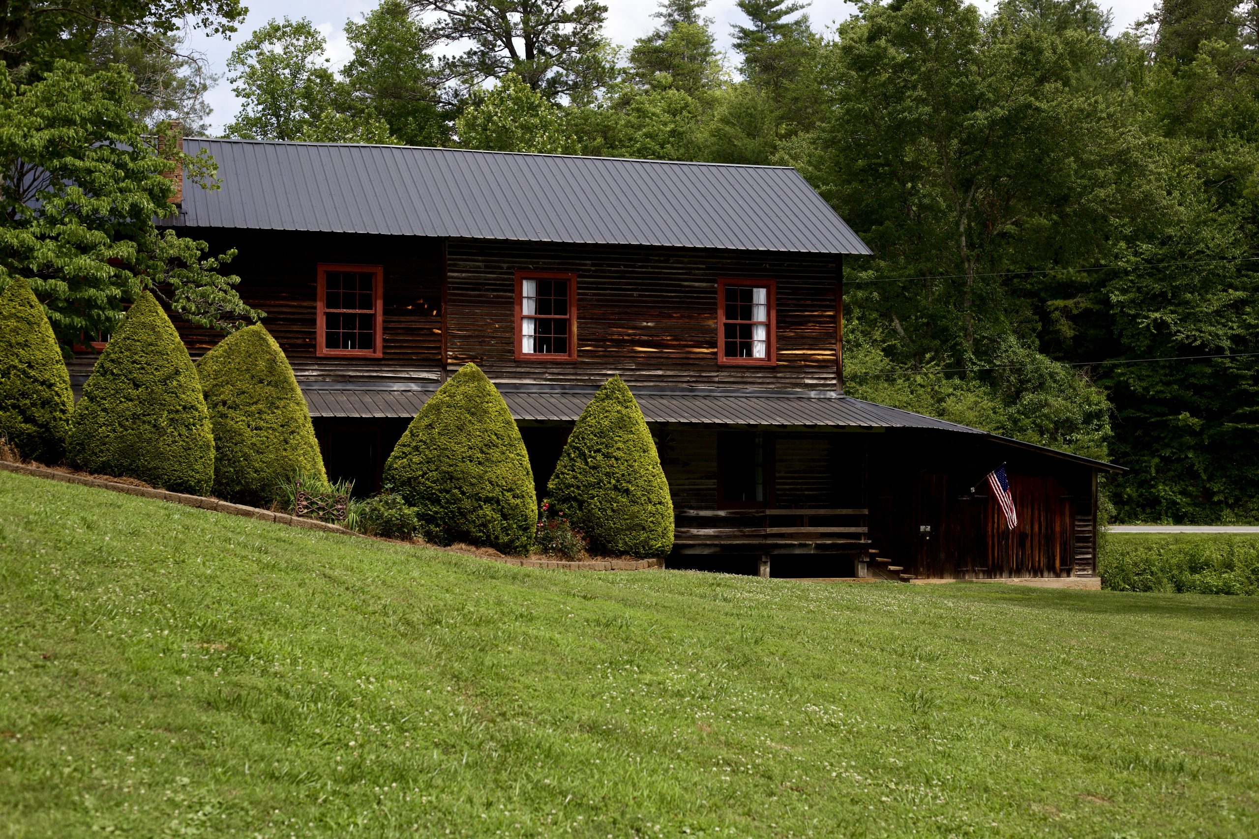 Kapps Mill Estate, Dobson North Carolina – Vintage Farmhouse Lodging ...